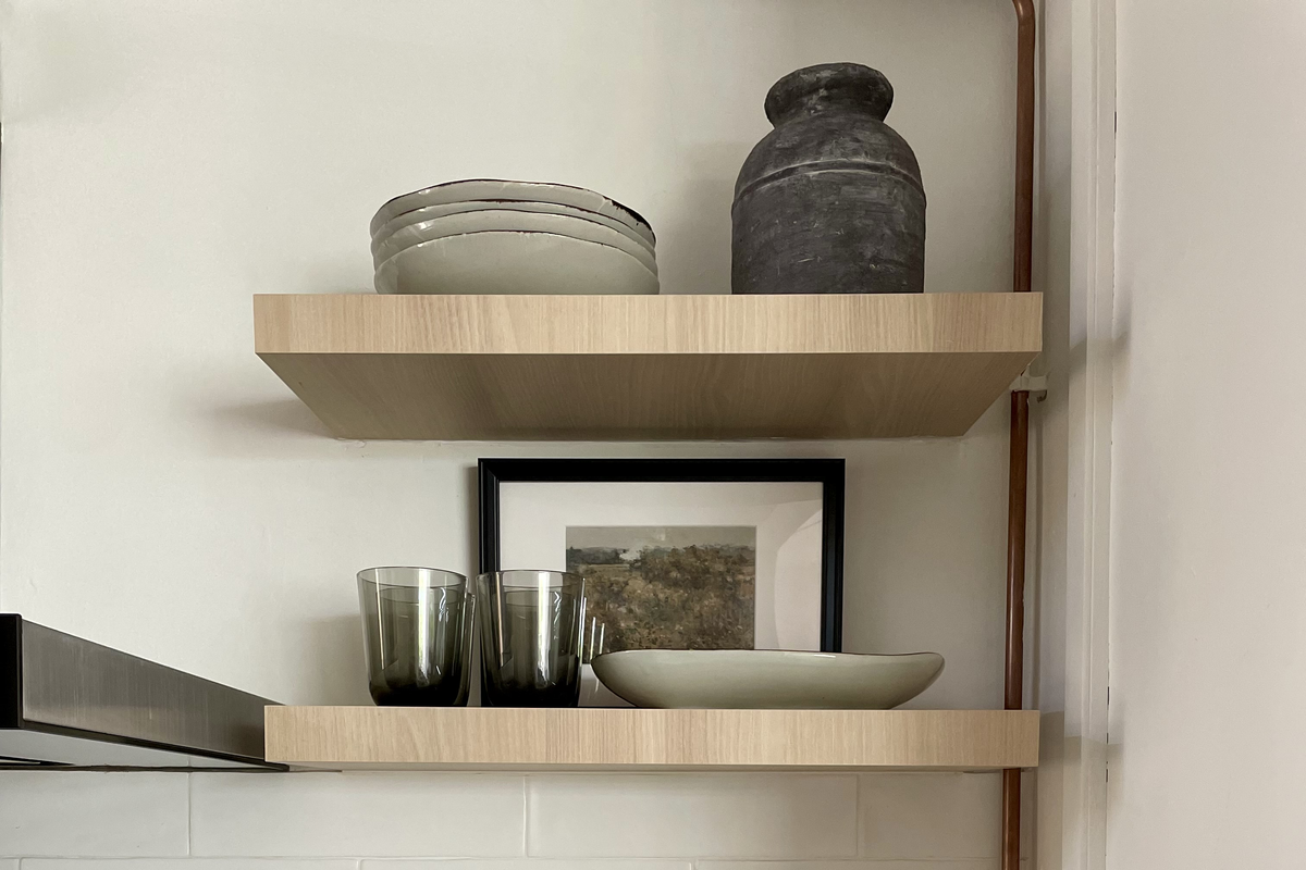 Tips on styling your kitchen shelfie with @sixthfloor.revival – Kra ...